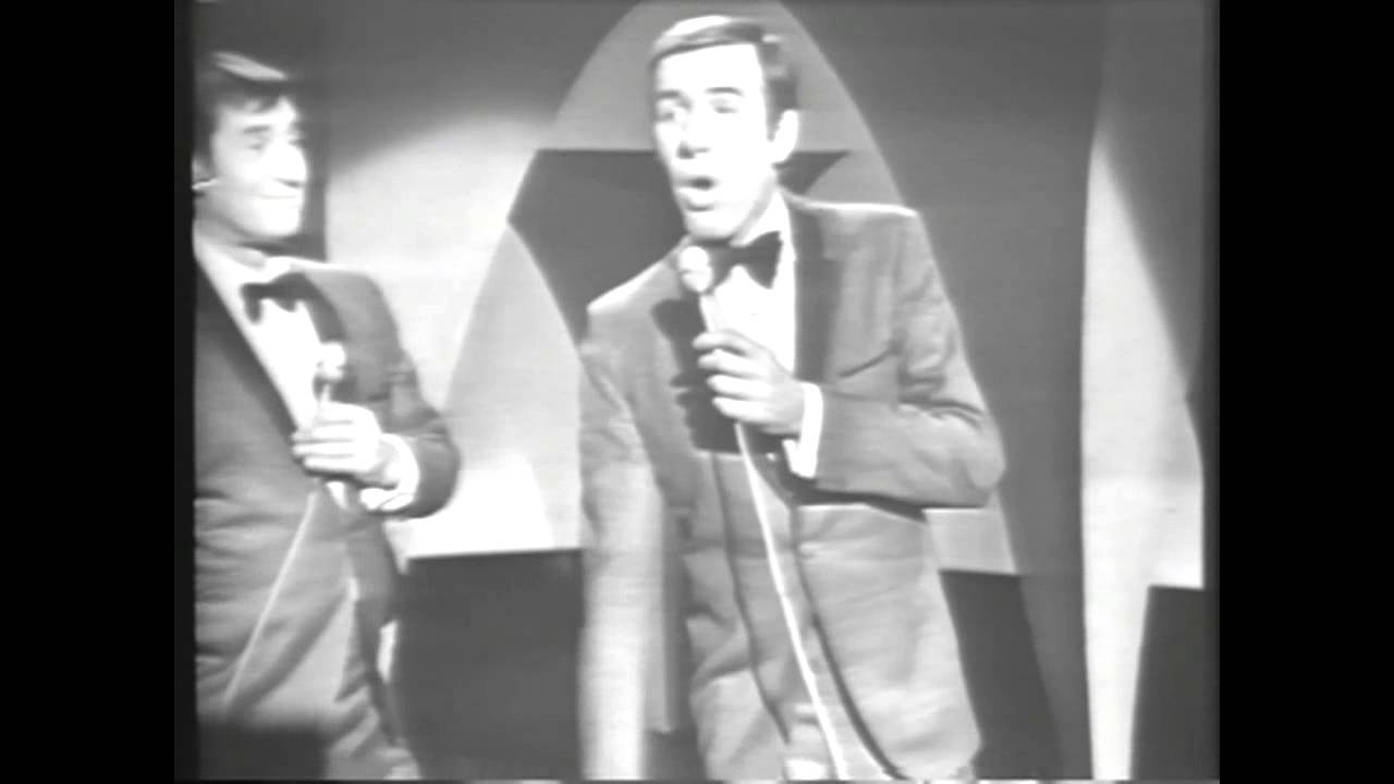 Dean Martin Introduces Tony Sandler & Ralph Young on the Dean Martin ...