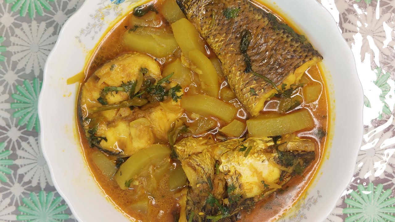 লাউ দিয়ে শোল মাছের ঝোল | Lau Shol Mach | Shol Macher Recipe | Easy ...