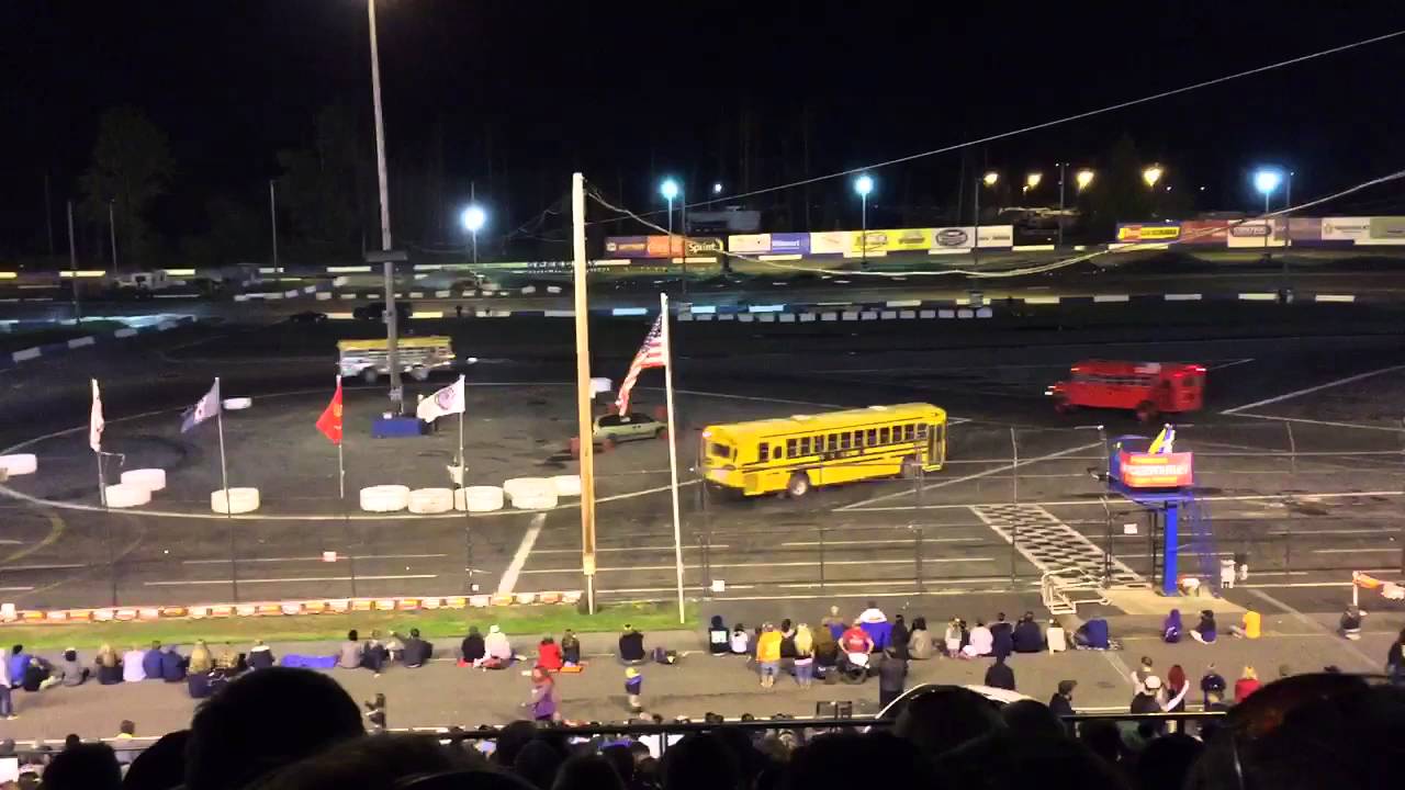 Evergreen speedway bus race. 9/6/15 - YouTube