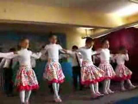 23 Nisan Gösterileri Damat Halayı