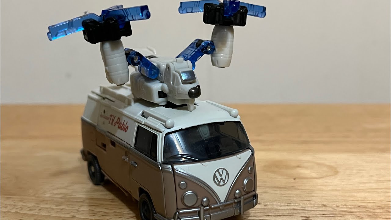 ROTB Wheeljack and Makeshift Toy Review - YouTube