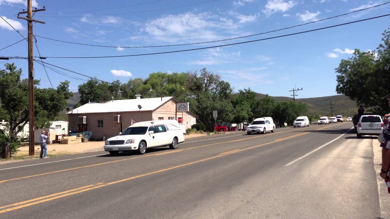 Granite Mountain Hotshots Procession through Peeples Valley, AZ - YouTube