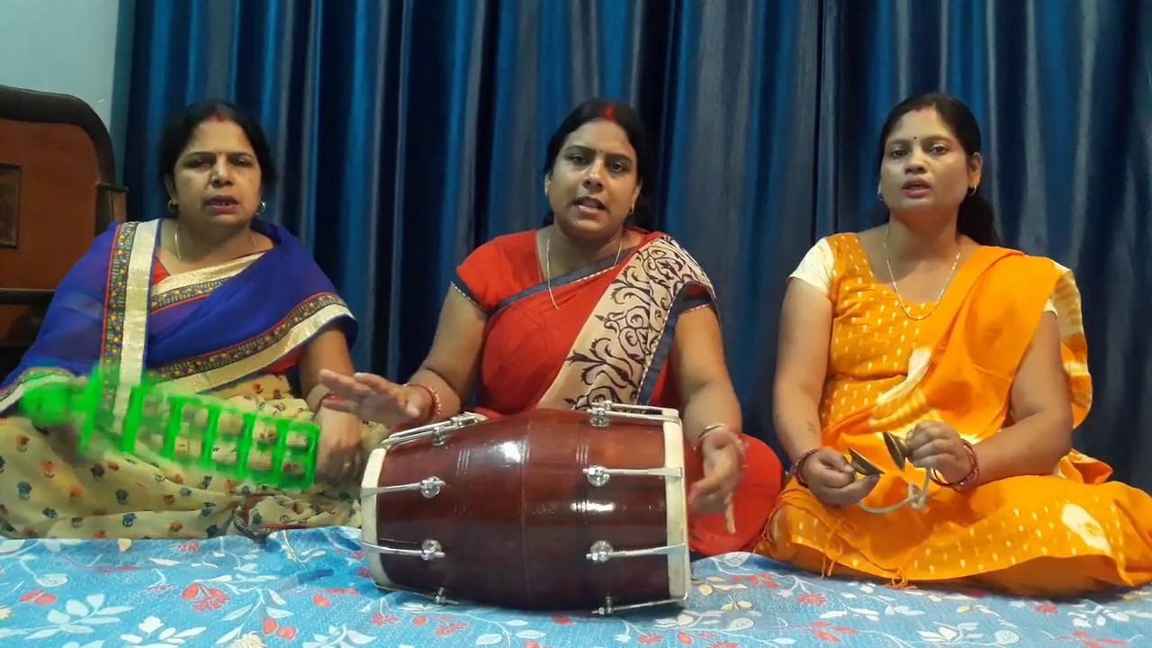 Chunariya Maa ki Reshmi Devi Geet - YouTube