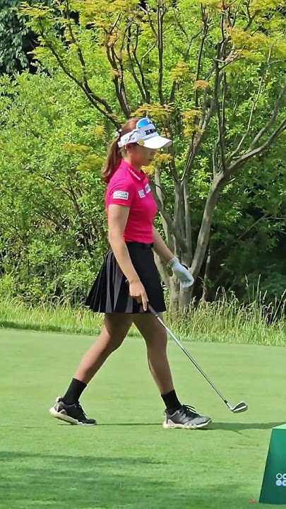 #golf_klpga_배소현 프로_뭔가 간결하면서 강한 스윙. - YouTube