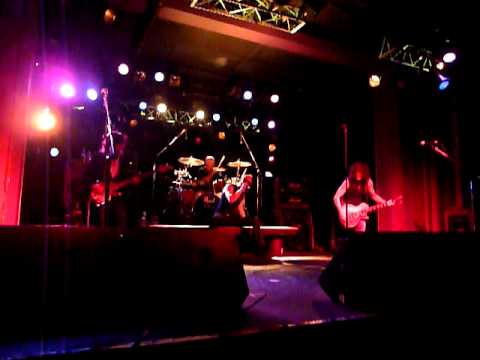 Hurtsmile "Pump It Up" Recher Theatre, Towson, MD 8/26/11 live concert ...