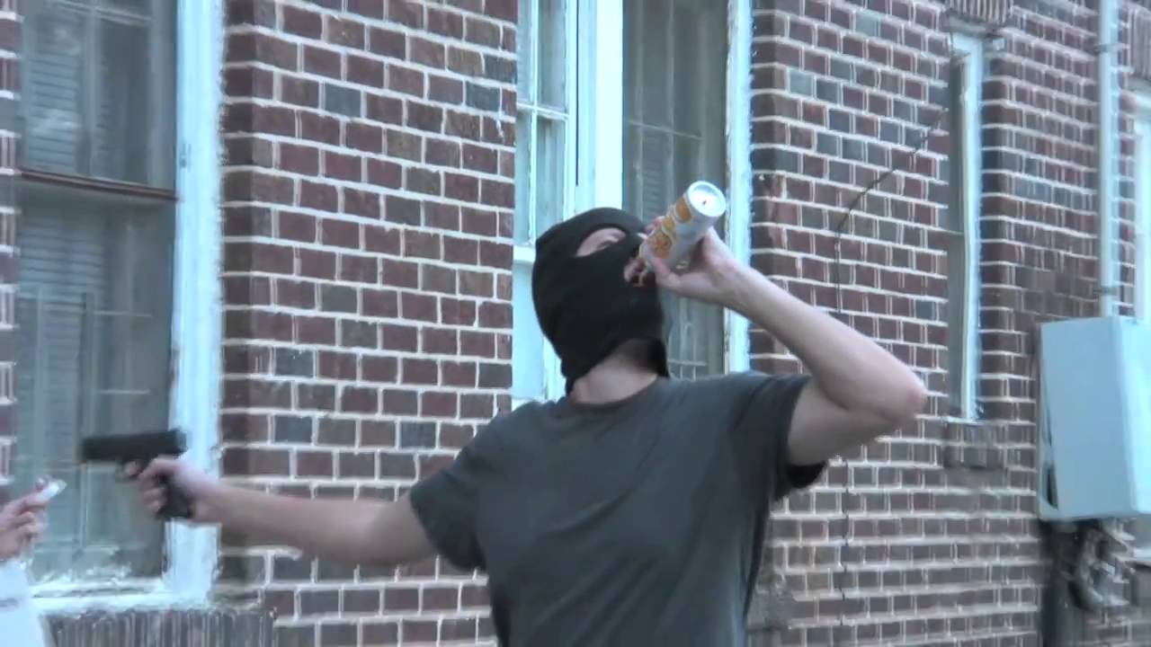 Easy Cheese Robbery - YouTube