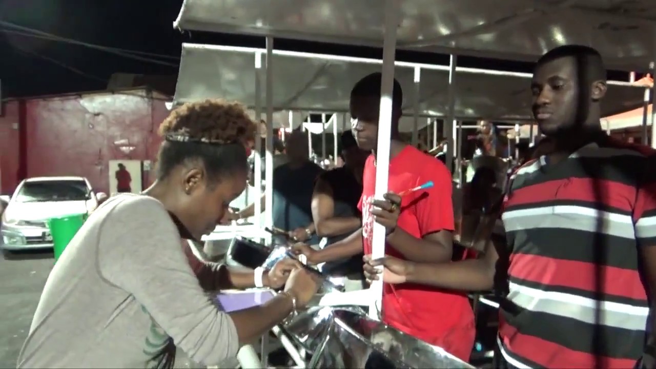 birdsong and Mia Gormandy, a short video documentary - YouTube