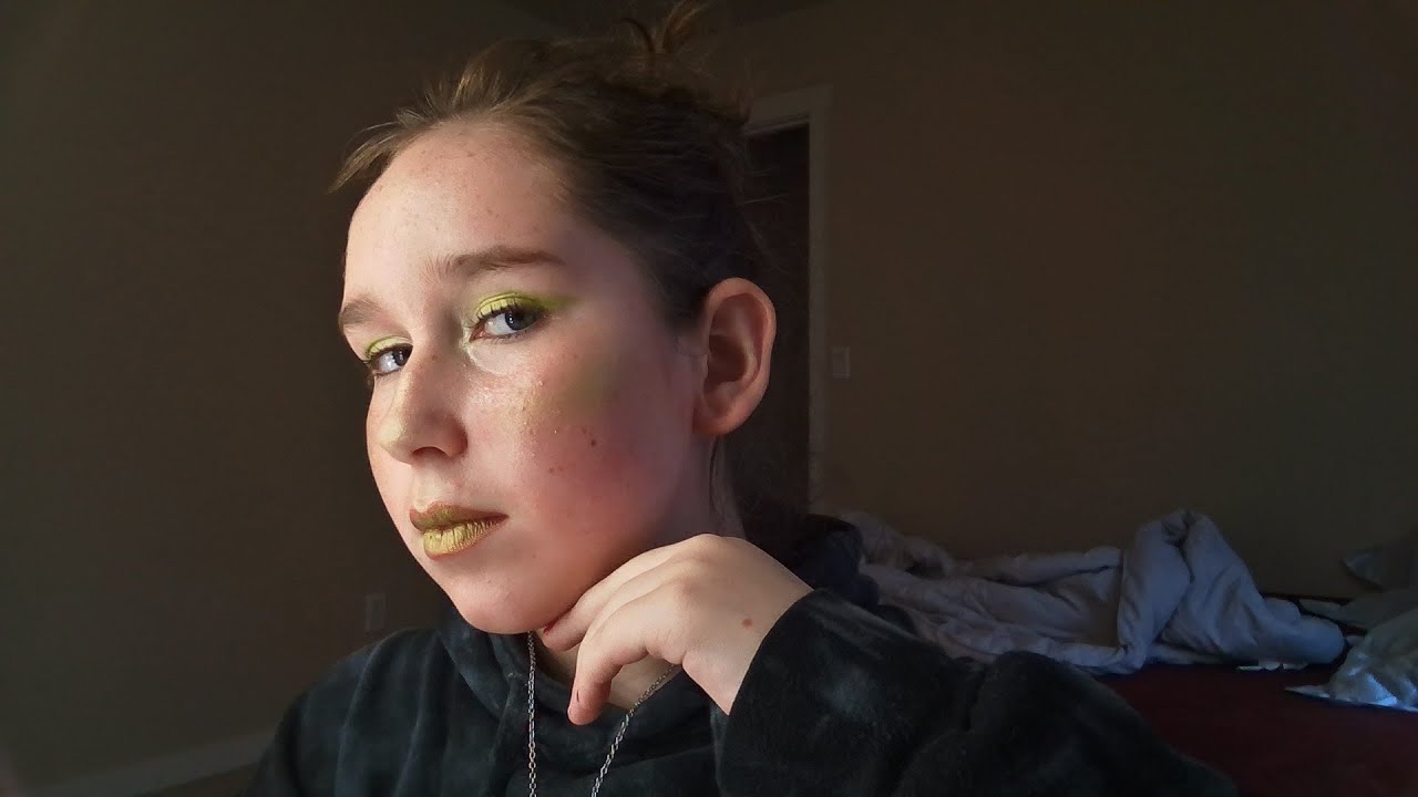 Girl Grinch Makeup MESSY Simple YouTube girl-grinch-makeup-messy-simple-youtube