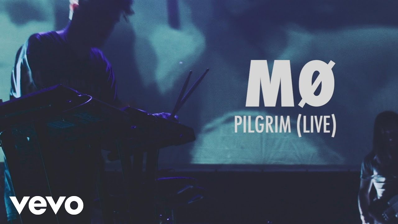 MØ - Pilgrim (Live at Plaza Condesa) - YouTube