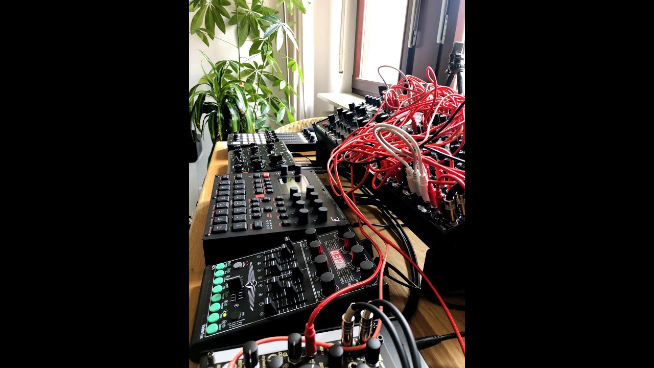 New way of using Ableton Live for hybrid techno setup (tech talk) - YouTube