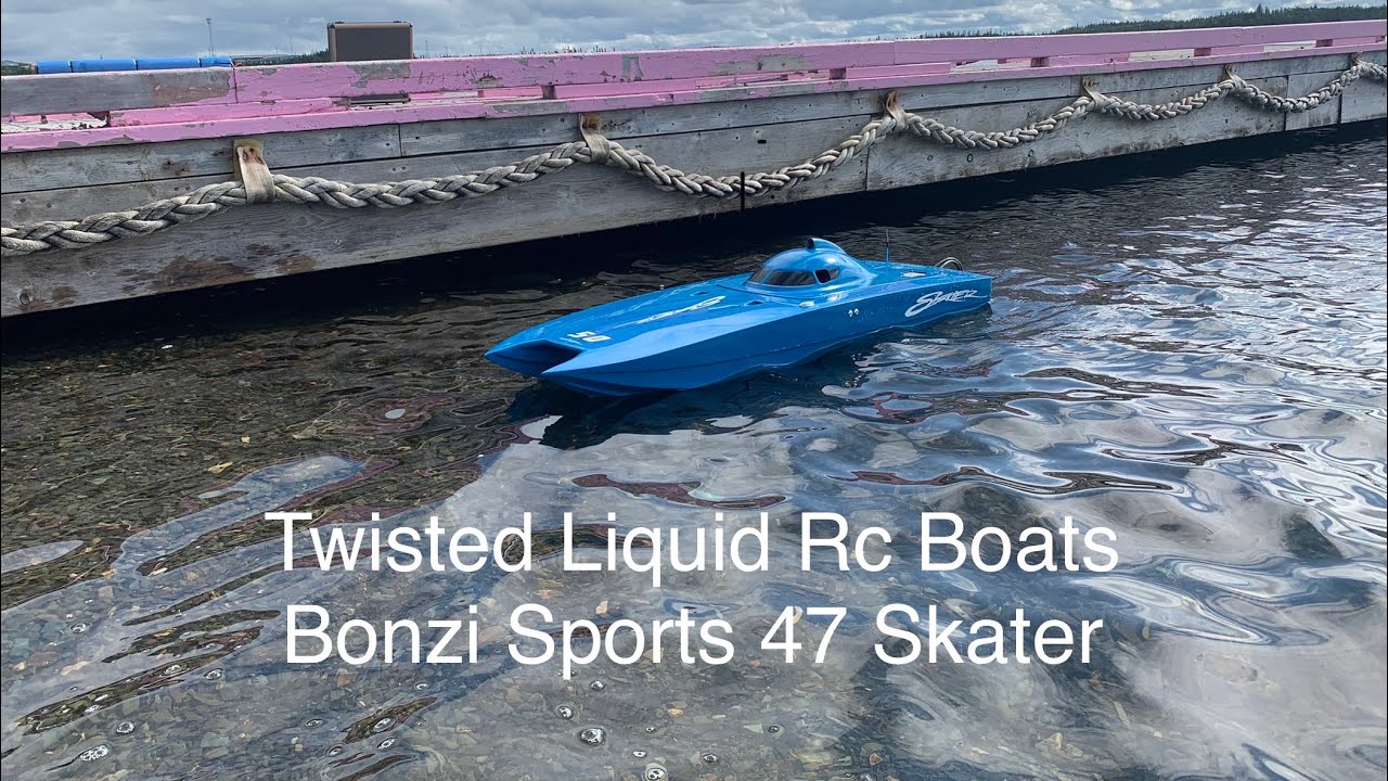 Bonzi Sports 47 Skater Rc Boat - YouTube
