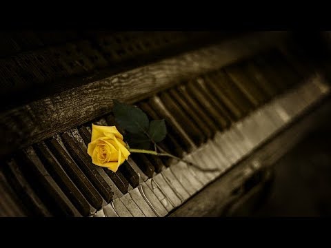 Sokakta piano çalan çocuk
