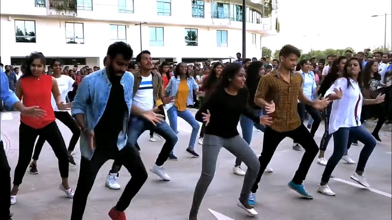 💃🕺Bangalore IT company || public group Dance performance || SLK Flash Mob || 🇮🇳 Indian songs ...
