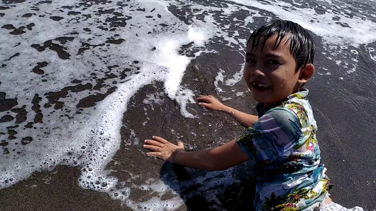 Pantai parang teritis - YouTube