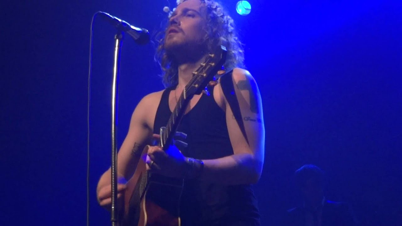 GLENN Close (parle moi) 15-03-2012. J. Doré - Forum de Liège - YouTube