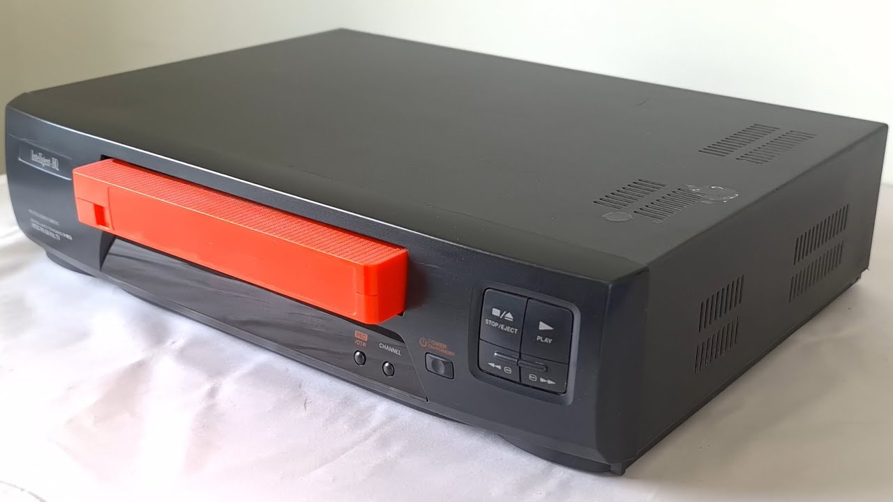 Akai VS-G240EA VCR VHS Tape Rewind - YouTube