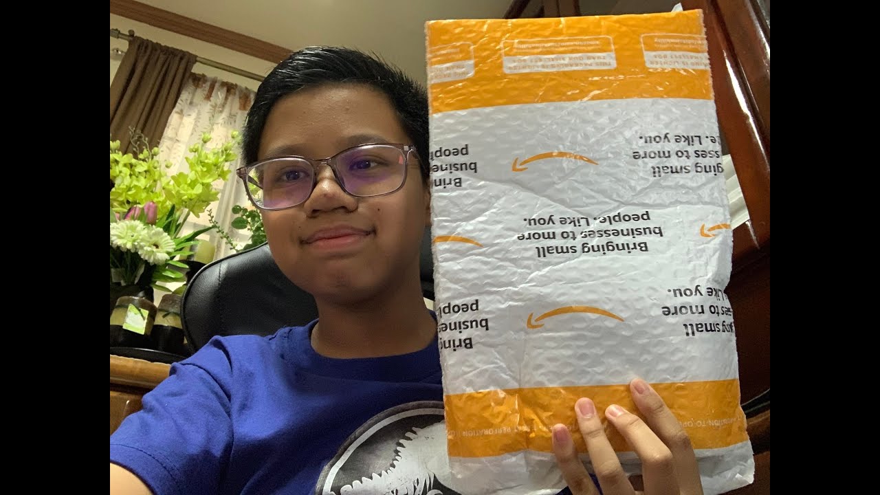 An Unboxing Video For New Vloggers - YouTube