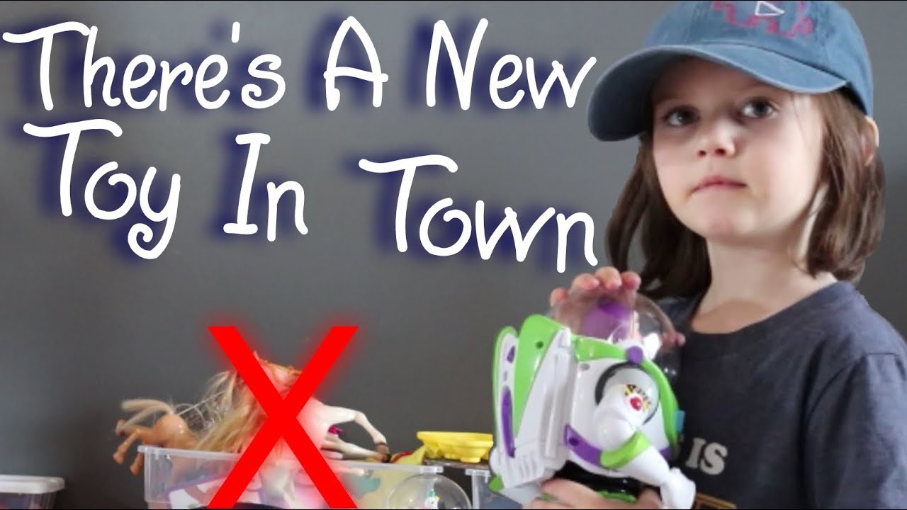She Picked Buzz Lightyear (From Toy Story) With Nonverbal Communication ...