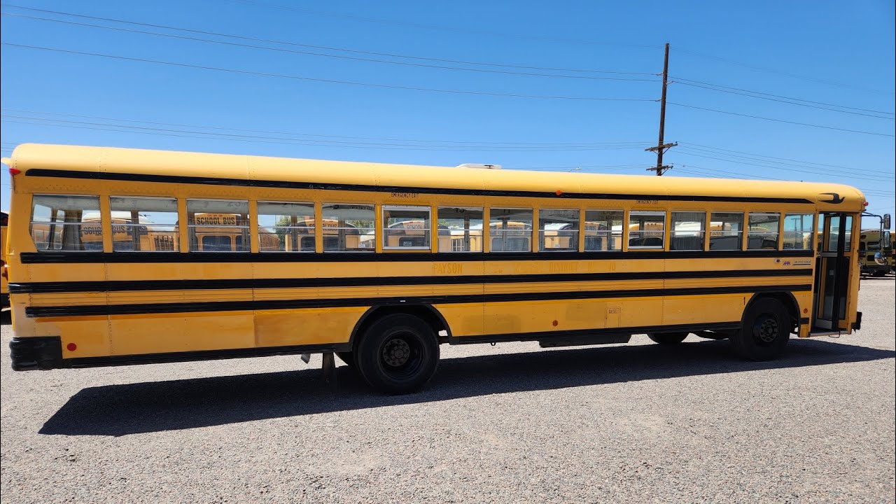 Driving my 1998 bluebird TC2000 FE skoolie. - YouTube