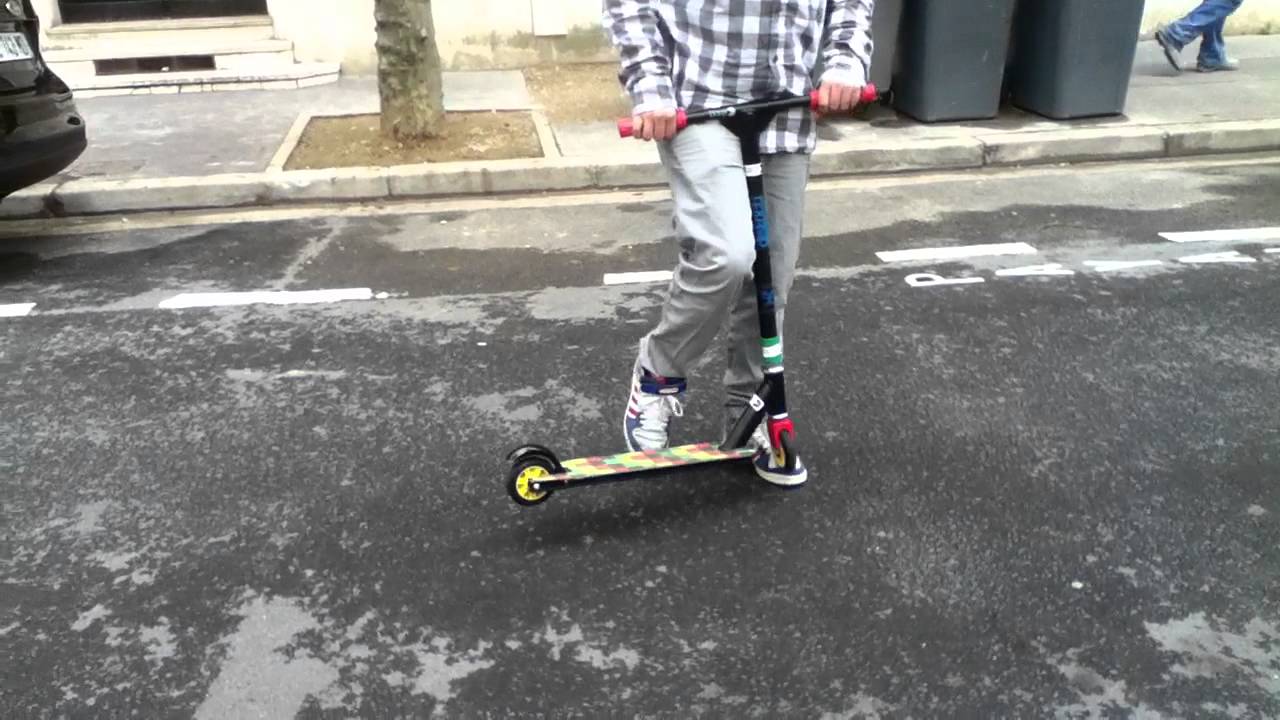 Trotinette: tricks de débutant (HD) - YouTube