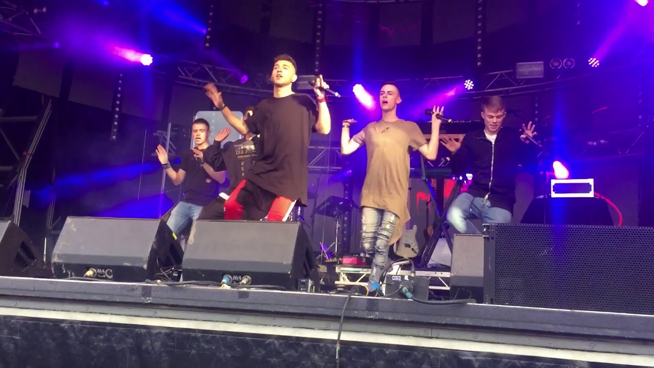 Walk Away - Yes Lad (Manchester Pride 2017) - YouTube