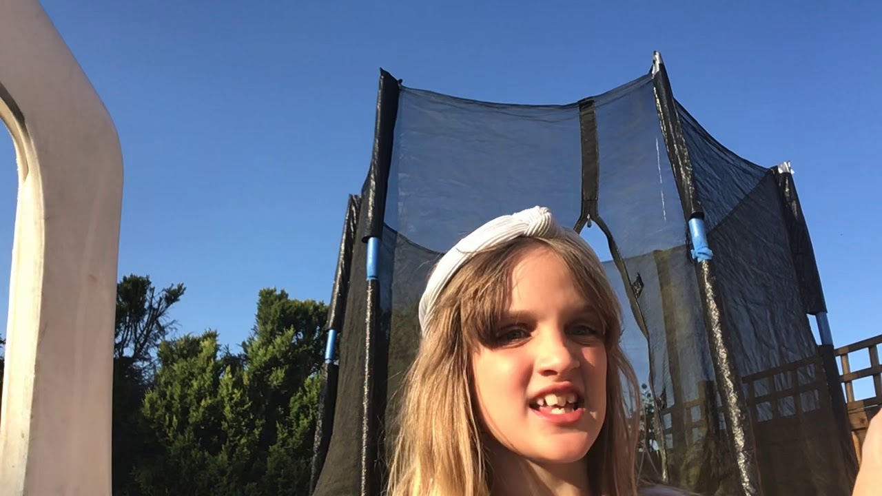 Elsie World - YouTube