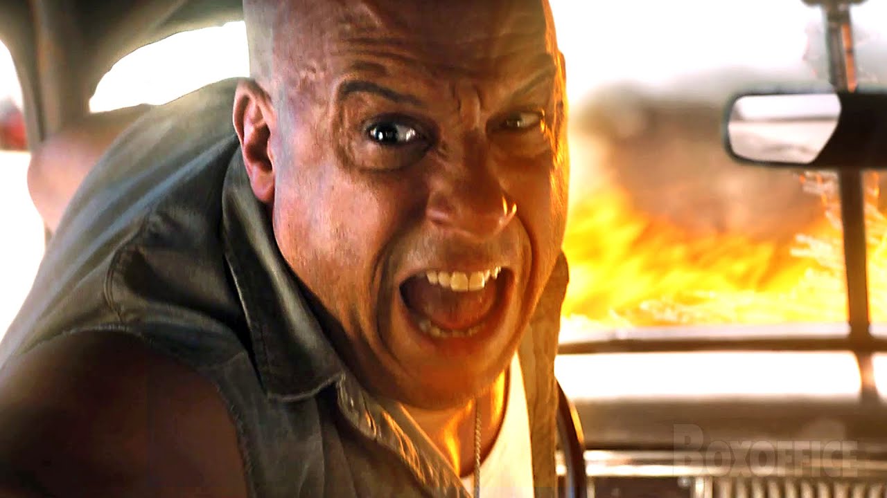 Dom Toretto conduit une voiture en feu | Fast & Furious 8 | CLIP - YouTube