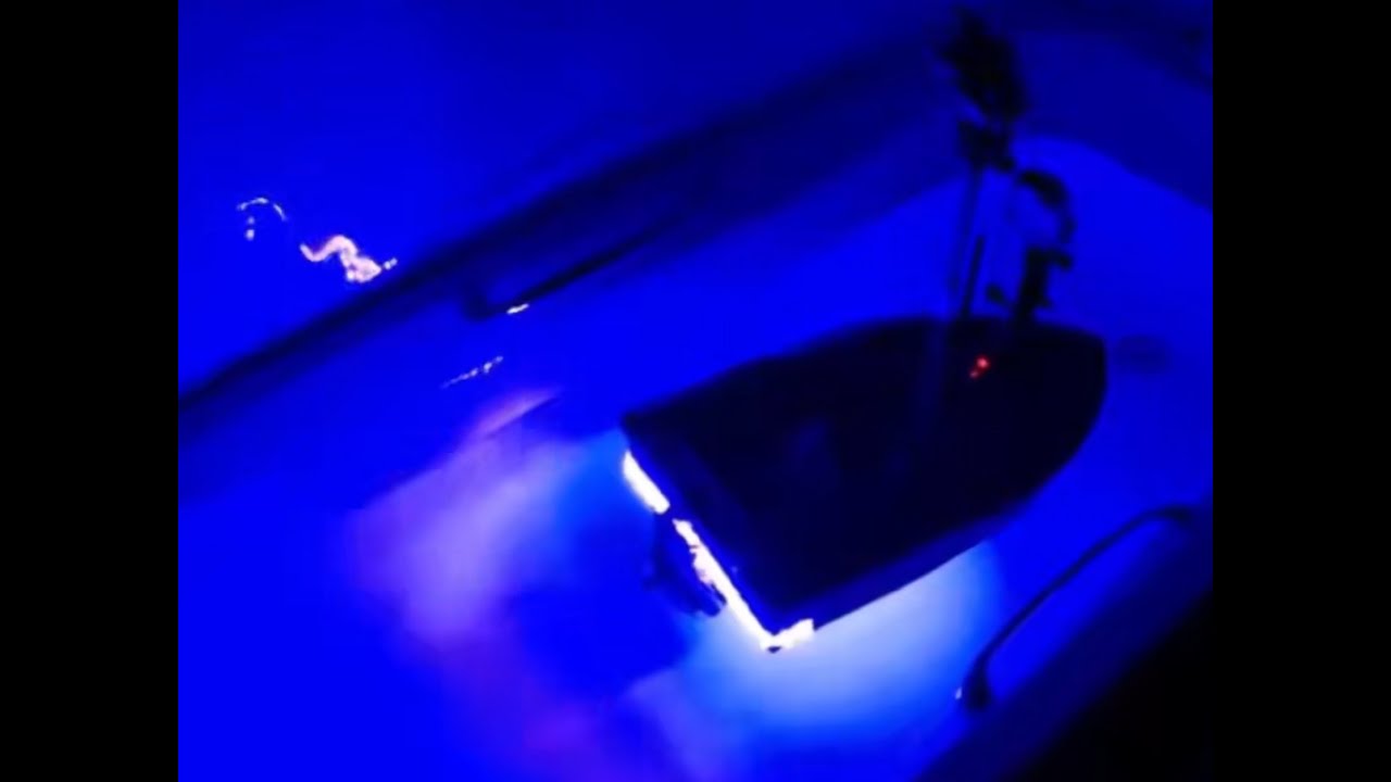 Custom Bait Boat (Build video)with underwater camera and fish ...