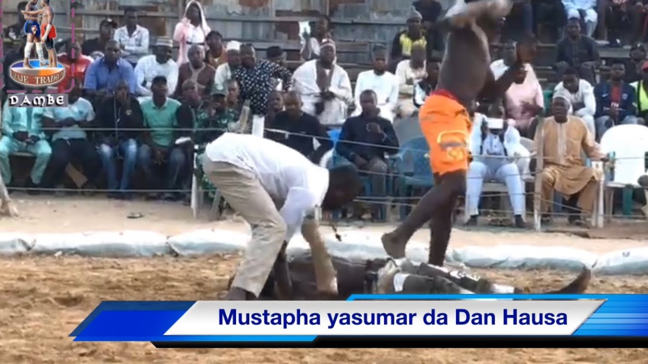 Mustapha yasumar da Dan Hausa,a Damben kano na yau Laraba 1/01/2020 ...