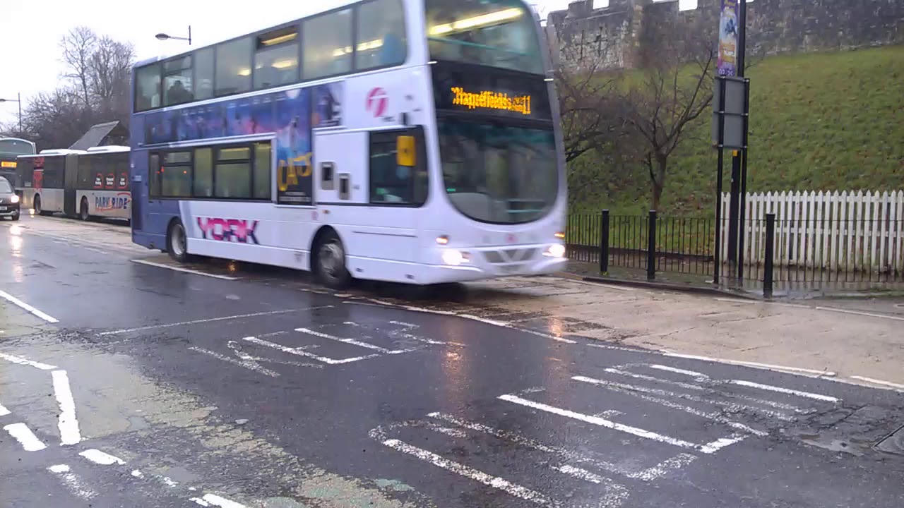 First York 37685 at York railway station bus station - YouTube