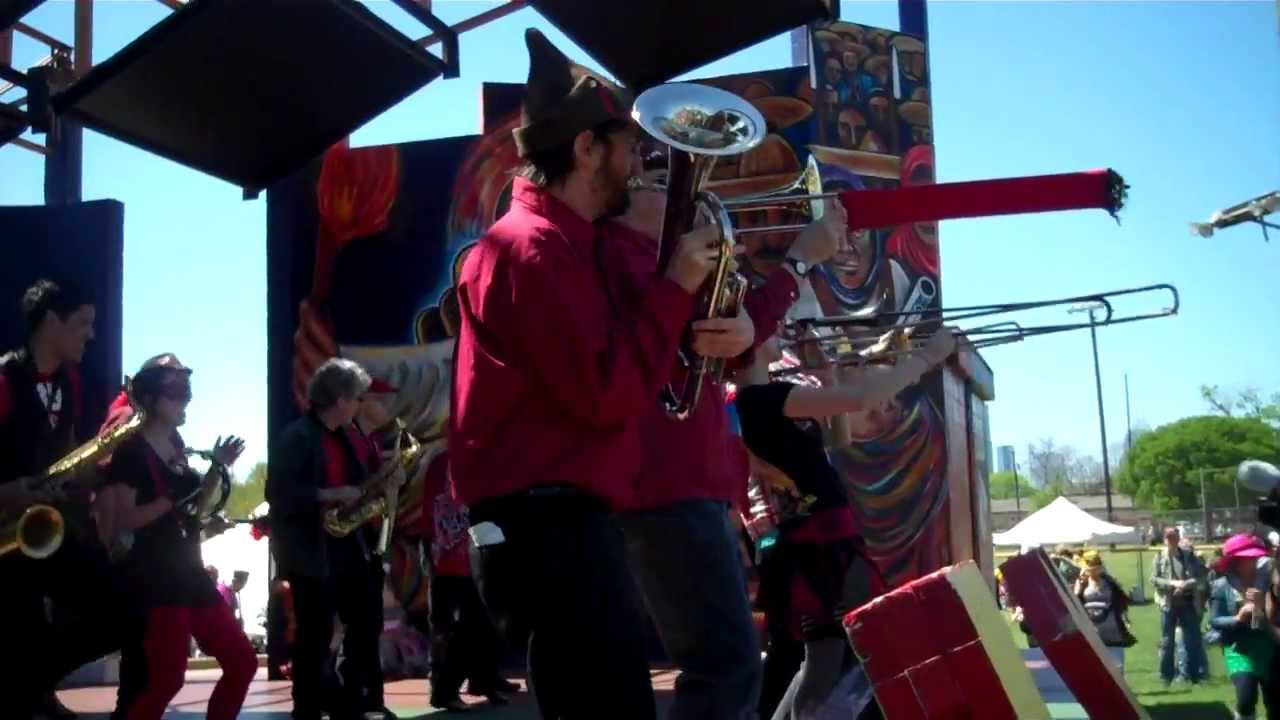 You Move Ya Lose - HONK!TX 2013 - Sunday All-Band Revue - YouTube