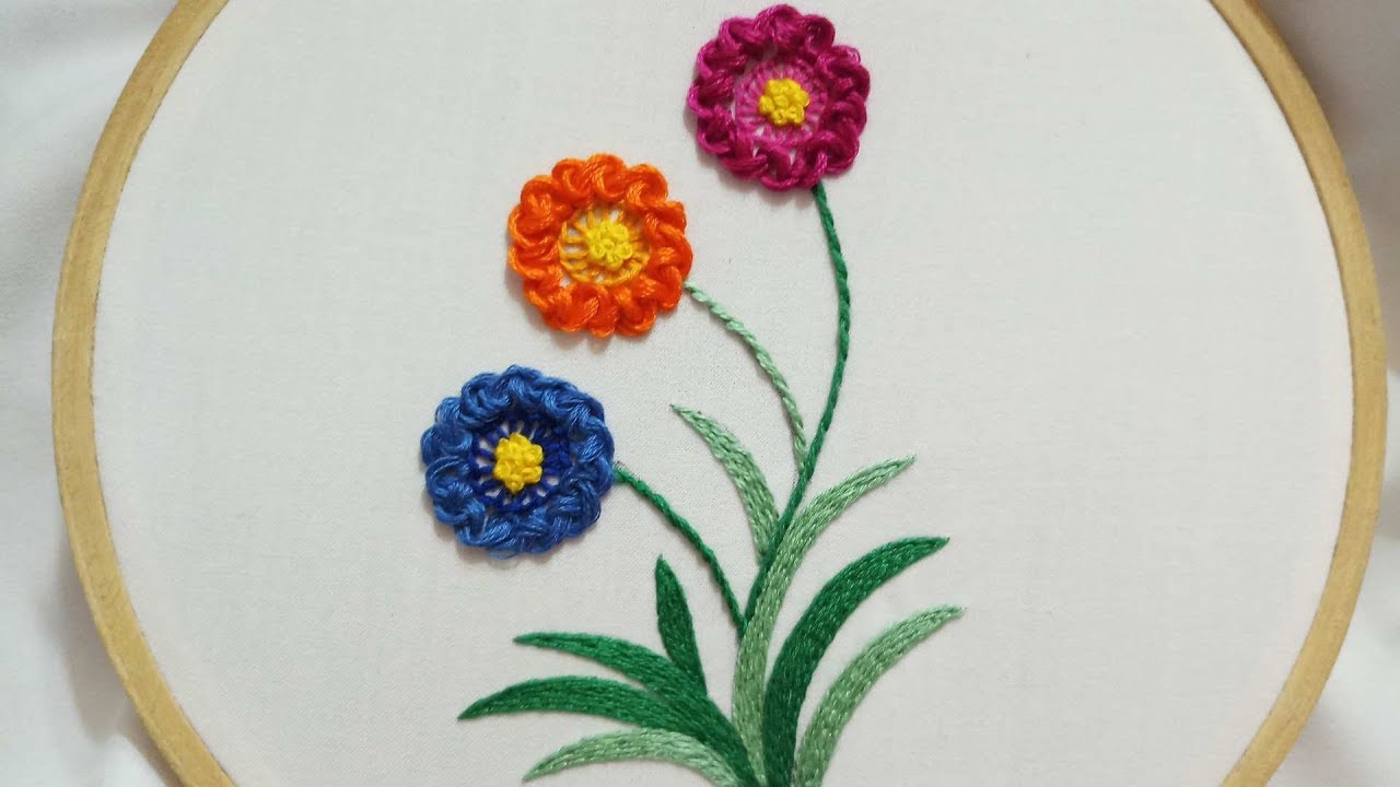 Hand embroidery of flowers with Scroll Stitch and leaves with stem stitch - YouTube