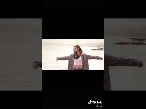 FERİDE HİLAL AKIN😄☺