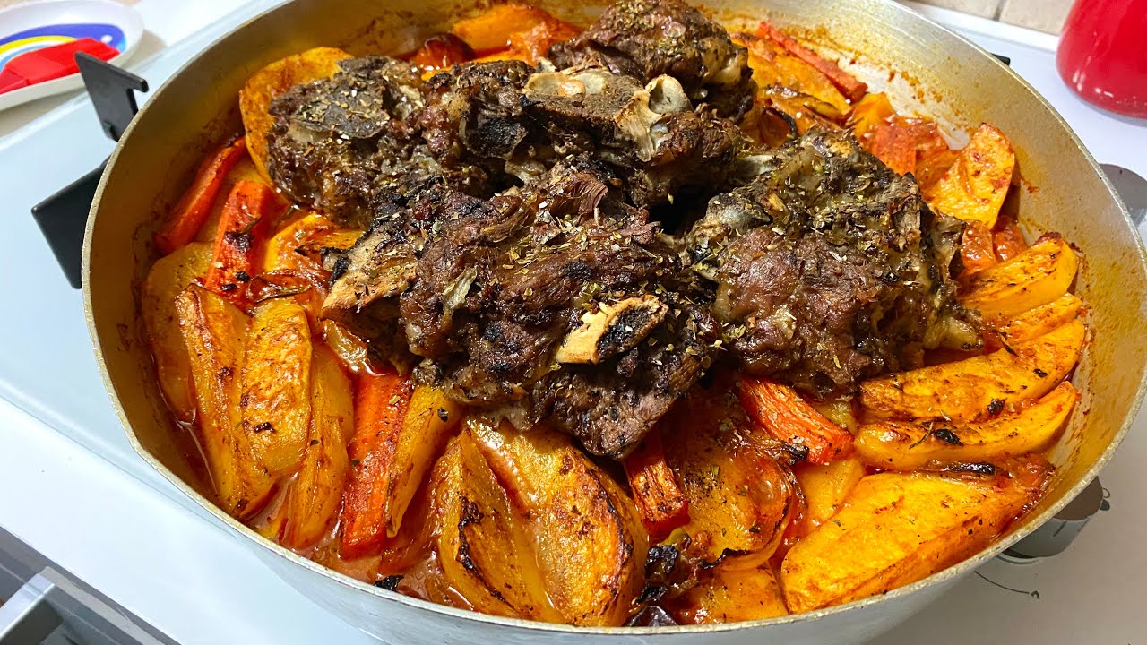 Patate me perime dhe mish vici ne furre receta e vjeter!! - YouTube