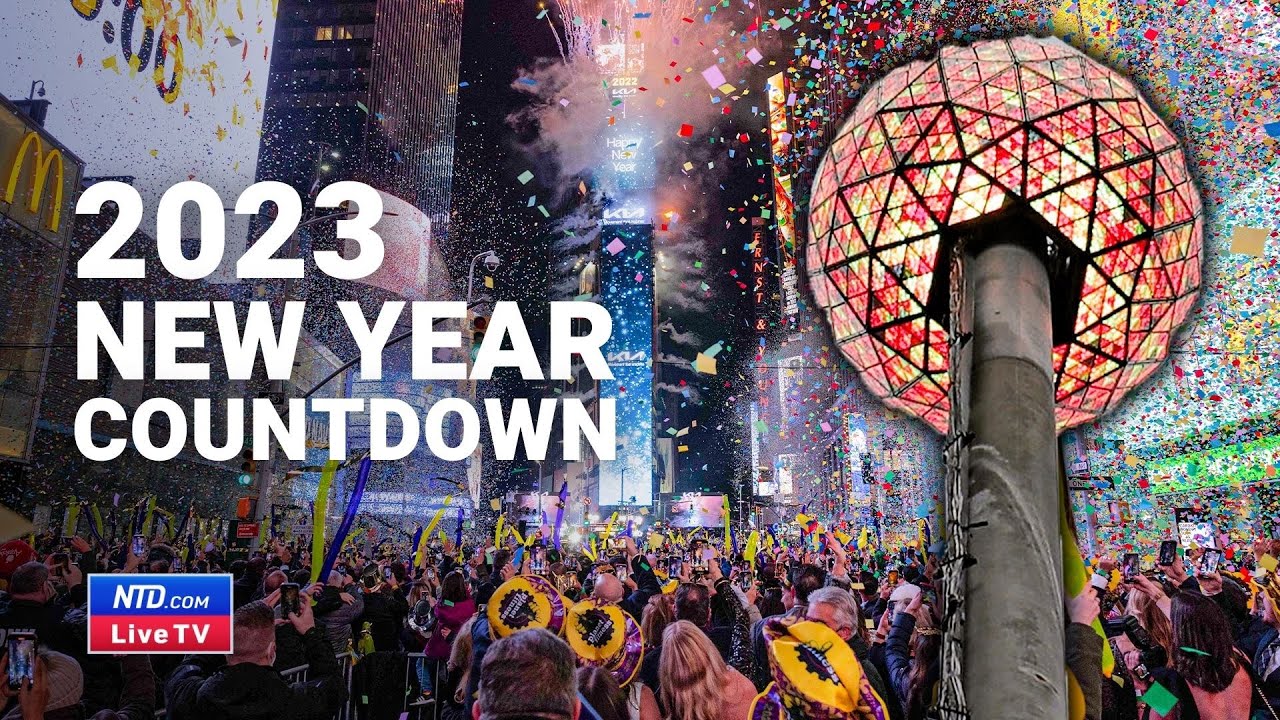 LIVE: Thousands Celebrate New Year's Eve in Times Square - YouTube
