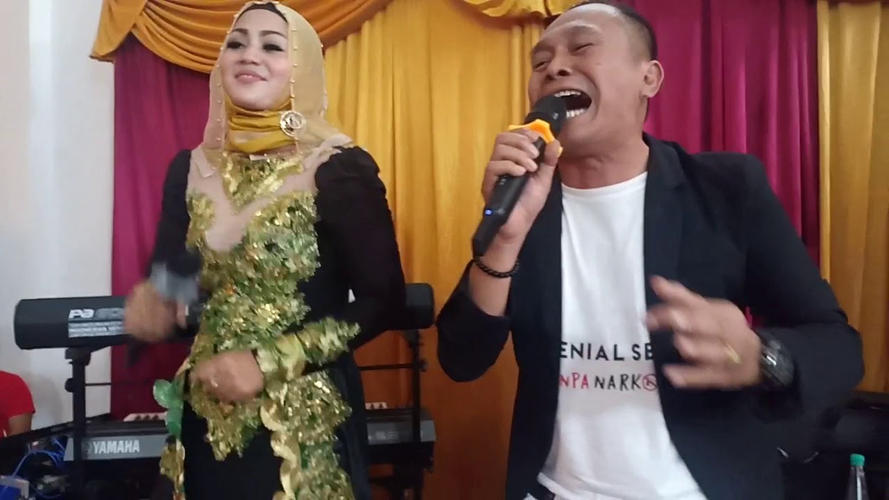 TAKUIK DEN UDA cover by DEWI BUNGA - YouTube