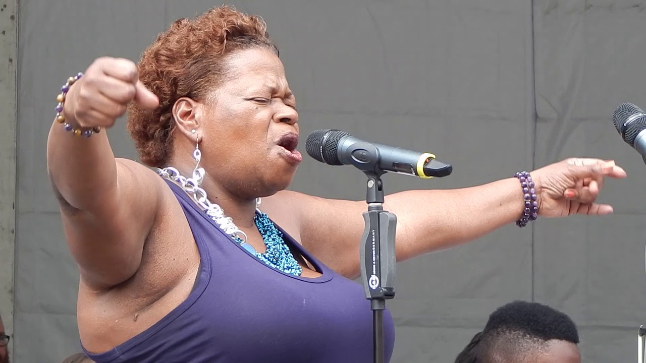 lift Every Voice and Sing Vokalist Renee Manning - YouTube