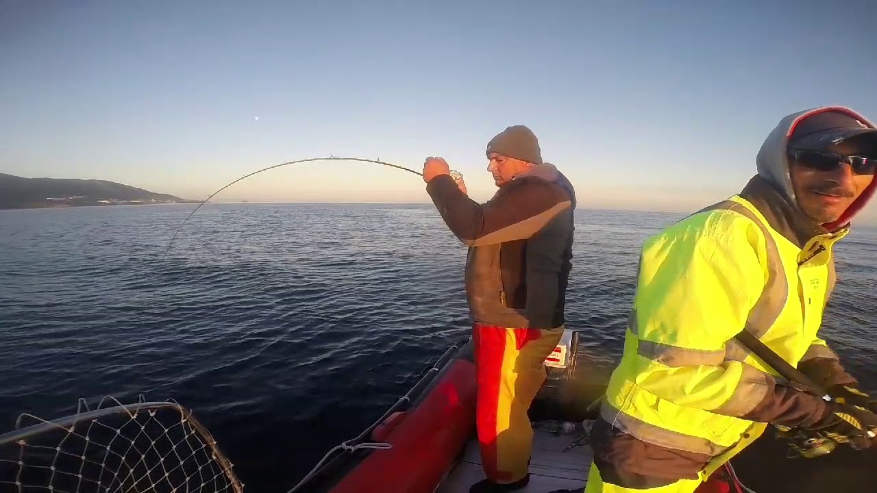 Jolie badeche aux black minnow couleur or (bogue) - YouTube