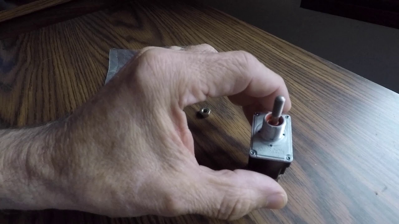 Flap Switch - Grumman Style - YouTube