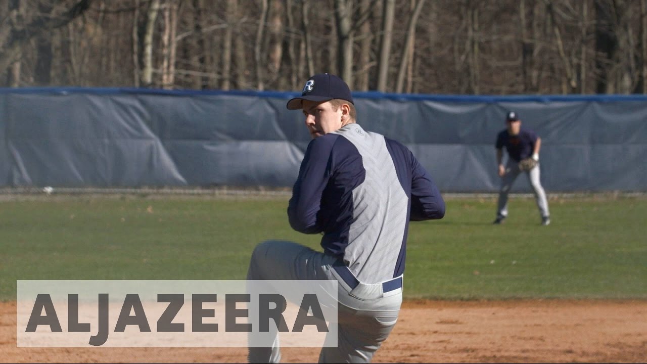 US: High schools tackle baseball injuries - YouTube