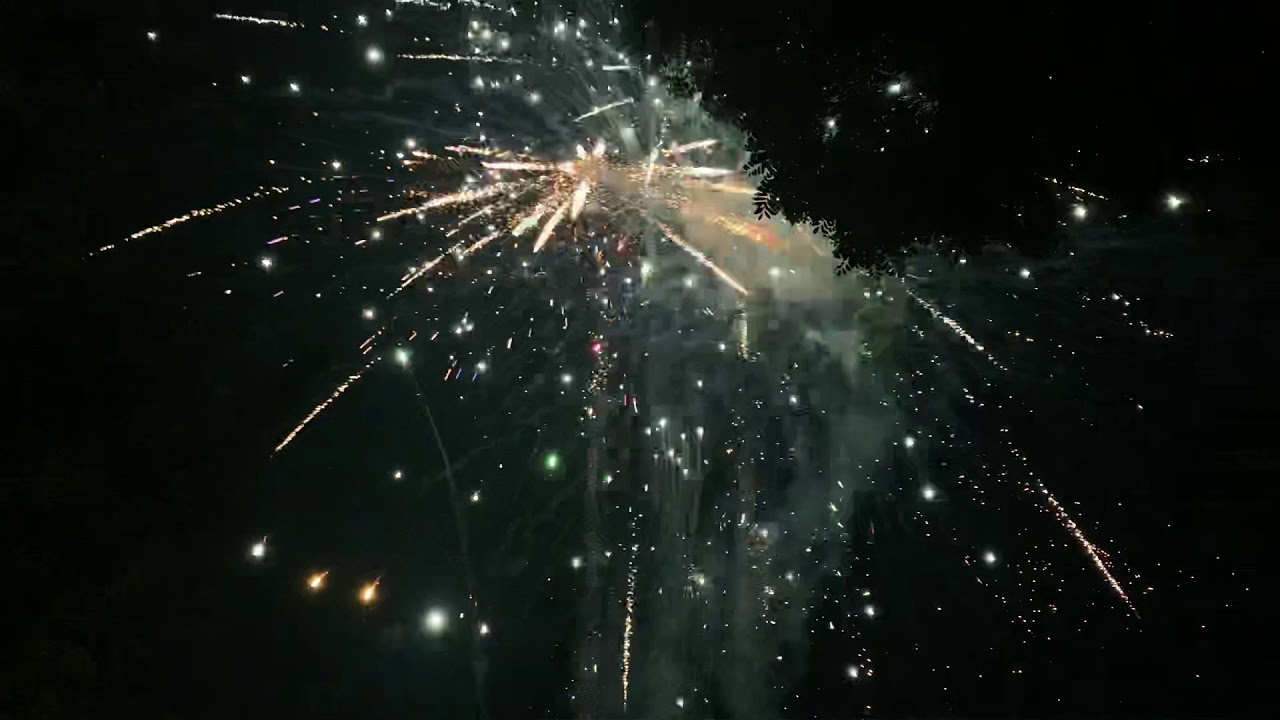 2020 Firework Finale -10 cakes all at once! - YouTube