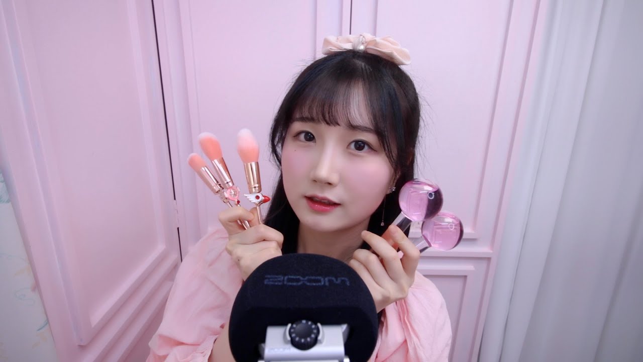 ASMR 잠이 오는 핑크 브러싱💝💘💖💓 | 마이크 & 카메라 브러싱 | 한국어 ASMR , ASMR Korean - YouTube