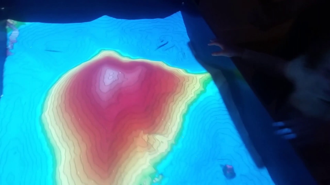 Kinect Sand Terrain Contour Application - YouTube