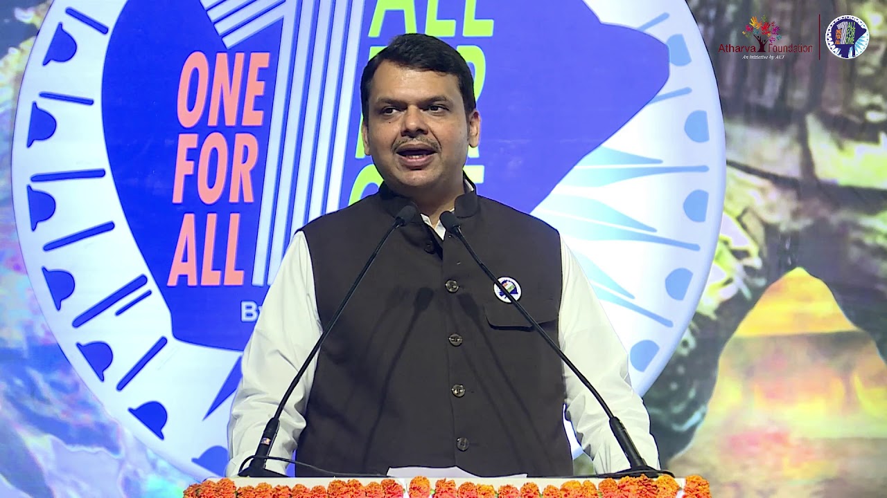 Shri Devendra Fadnavis addresses the crowd in One For All All For One ...