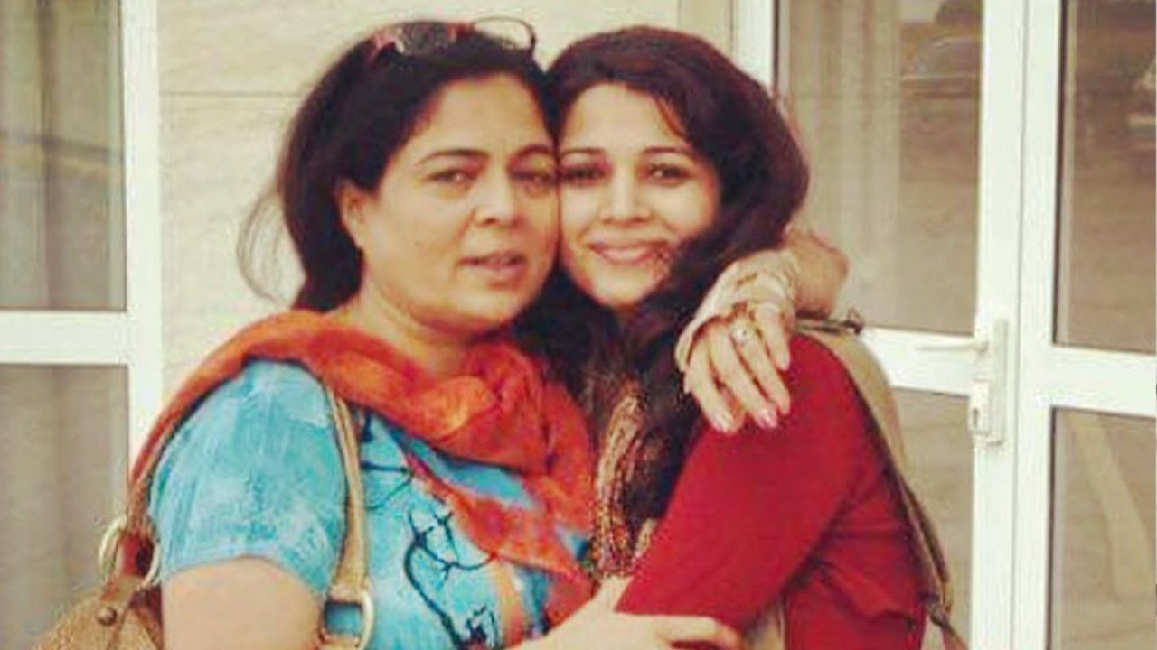 Famous Actress Reema Lagoo With Her Husband | Children | Parents ...