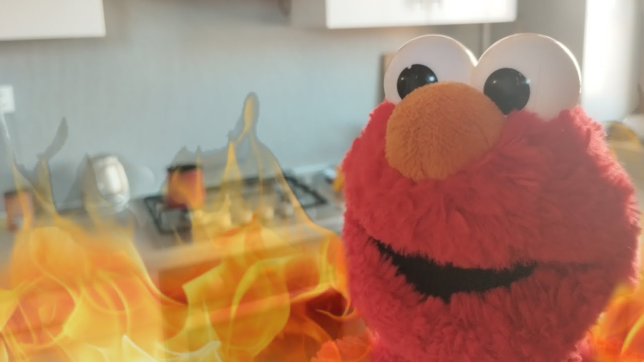 Elmo cooking - YouTube