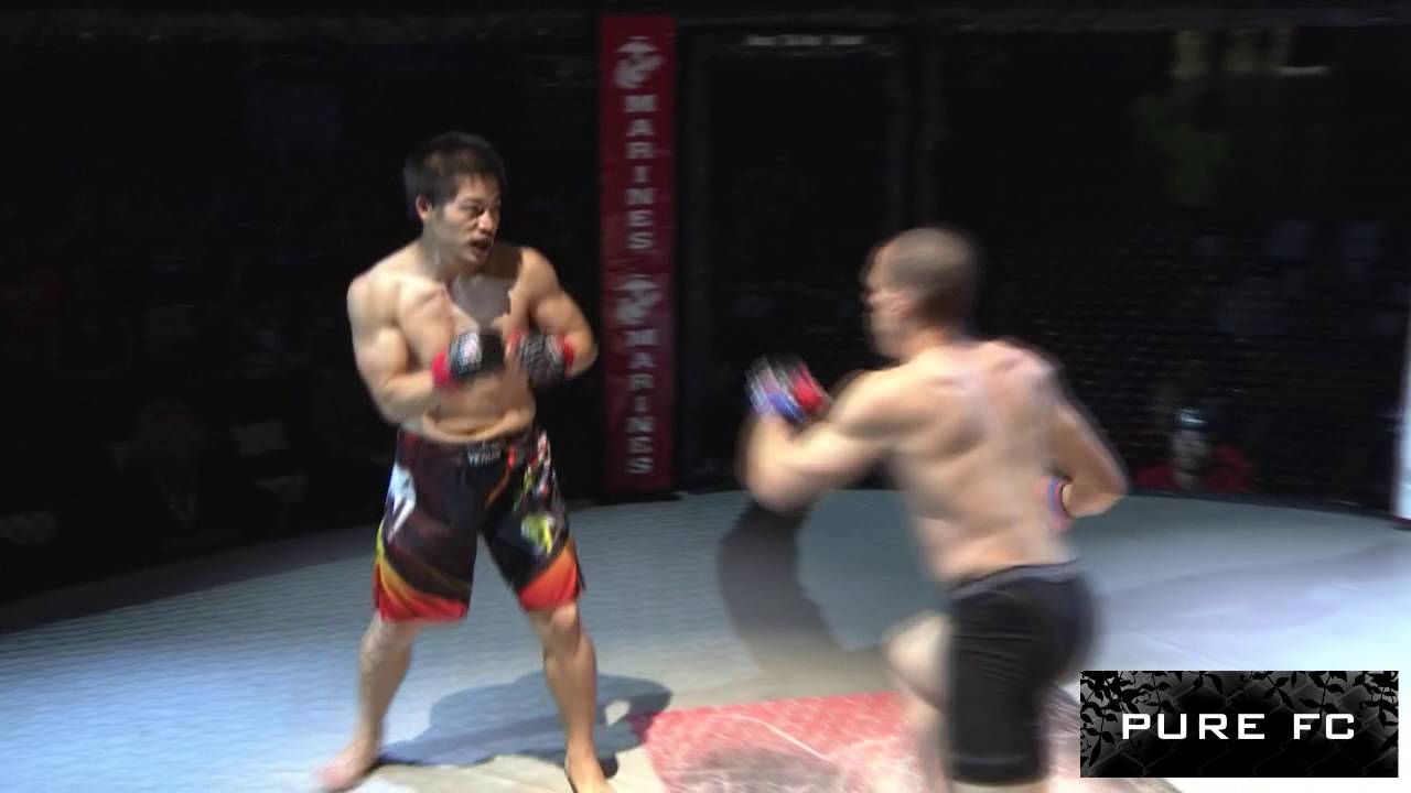 Pure FC 4 Kurtis Ellis vs Tou Vang - YouTube