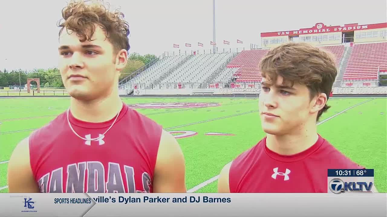 Van football team's QB, RB sons of head coach - YouTube