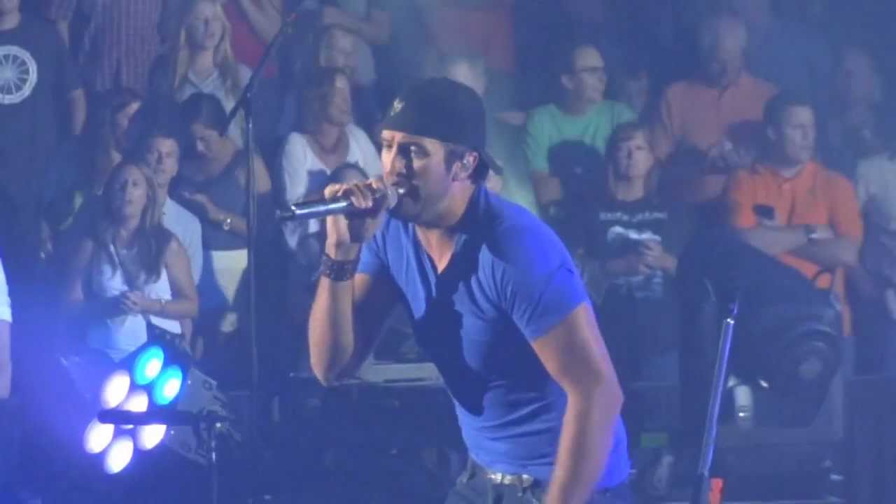 Rain Is A Good Thing & Luke Bryan's purr - YouTube