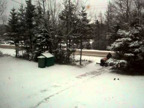 Roper GT18 snowplowing - YouTube